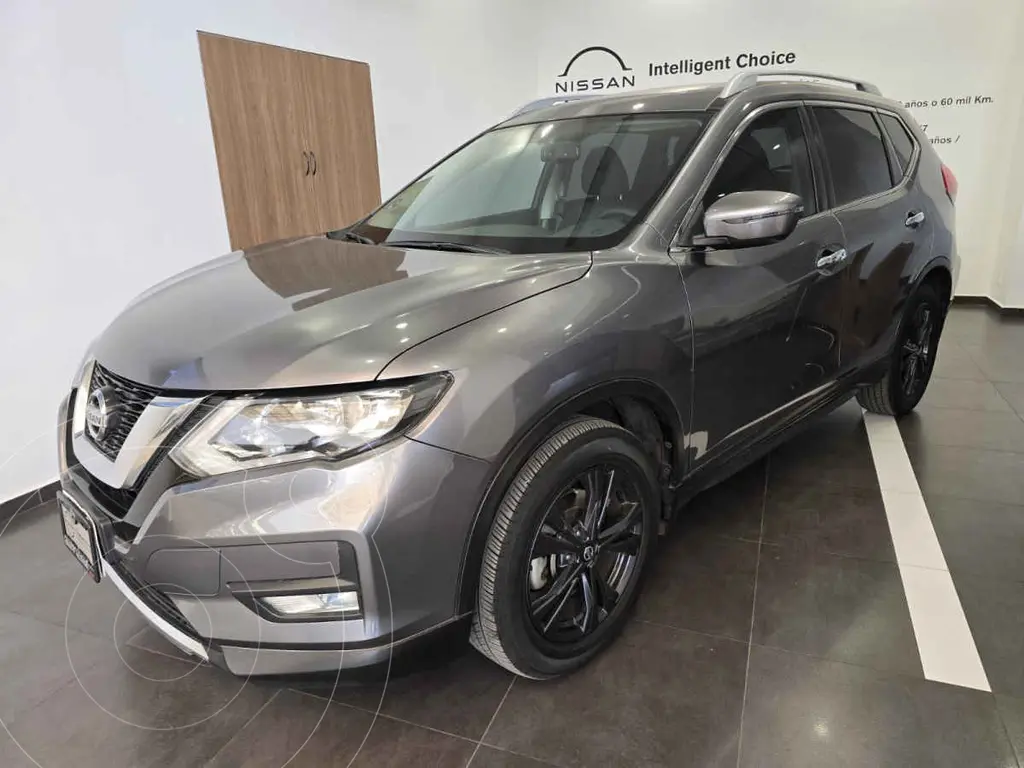 Nissan X-Trail Advance 3 Row usado (2022) color Gris precio $470,000