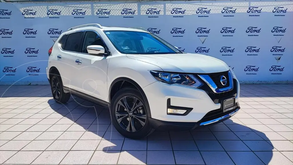 Nissan X-Trail Advance 2 Row usado (2022) color Blanco precio $500,000