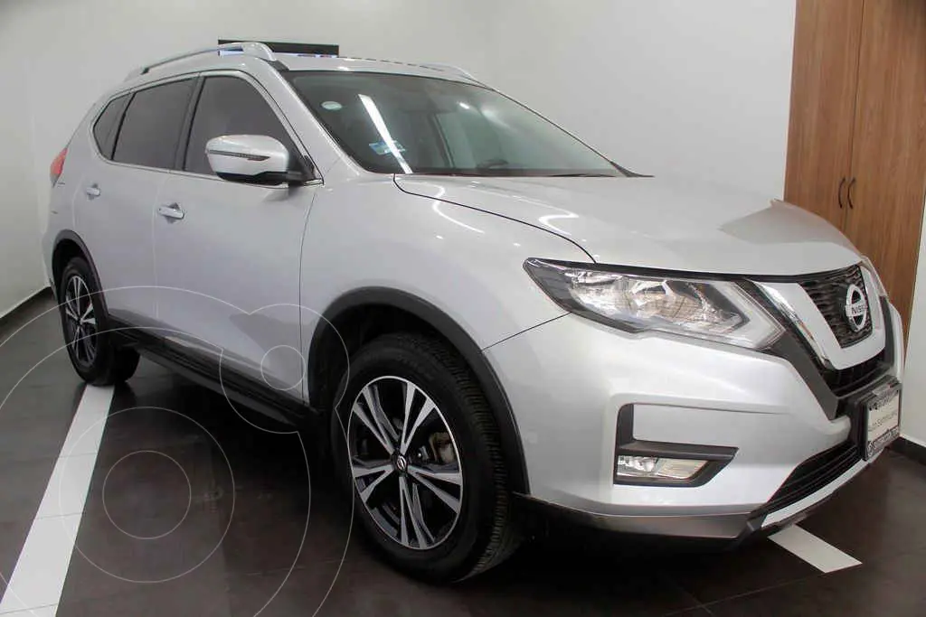 Nissan X-Trail Advance 2 Row usado (2020) color Plata precio $469,000