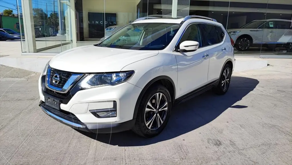 Nissan X-Trail Advance 2 Row usado (2019) color Blanco precio $400,000