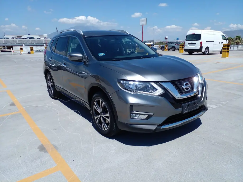 Nissan X-Trail Advance 2 Row usado (2019) color Gris precio $420,000