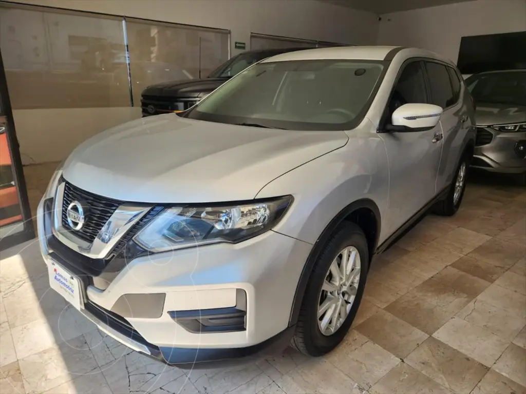 Nissan X-Trail Advance 3 Row usado (2019) color Gris precio $369,000