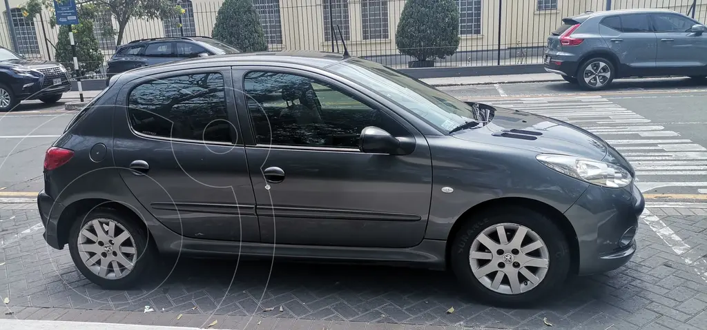 Peugeot 207 Compact One Line 1.4L 5P usado (2012) color Gris precio u ...