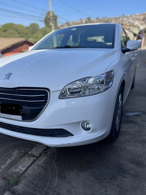 Peugeot 301 Allure 1.6L HDi usado (2017) color Blanco precio $8.500.000