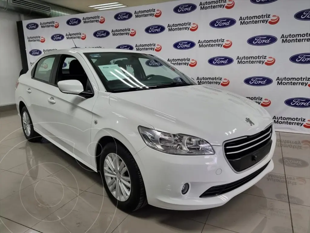 Peugeot 301 Active usado (2017) color Blanco precio $179,000