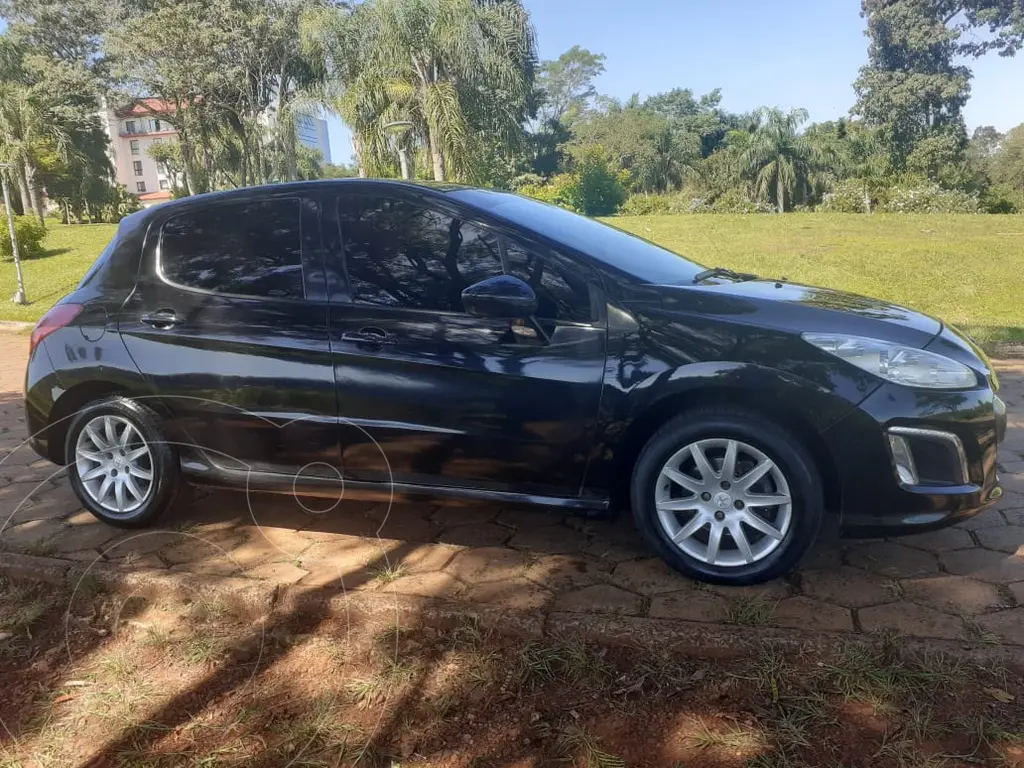 Peugeot 308 Allure NAV 2014/5 usado (2015) color Negro Perla precio $8. ...