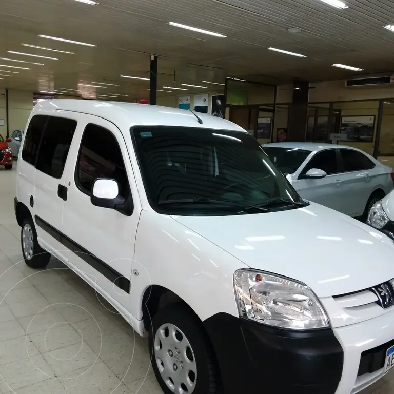 Peugeot Partner Patagonica 1.6 HDi VTC Plus usado (2021) color Blanco ...