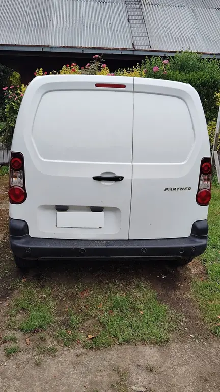 Peugeot Partner 1.6 Diesel usado (2018) color Blanco precio $6.800.000