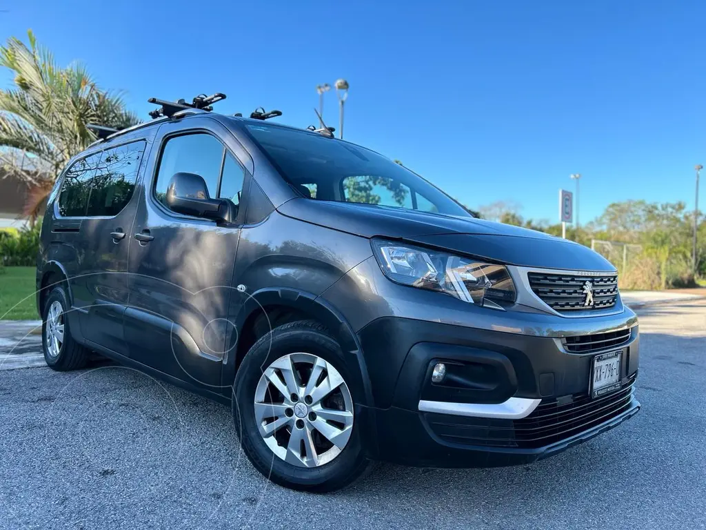 Peugeot Rifter Allure Pack HDi usado (2020) color Gris Platinium precio ...