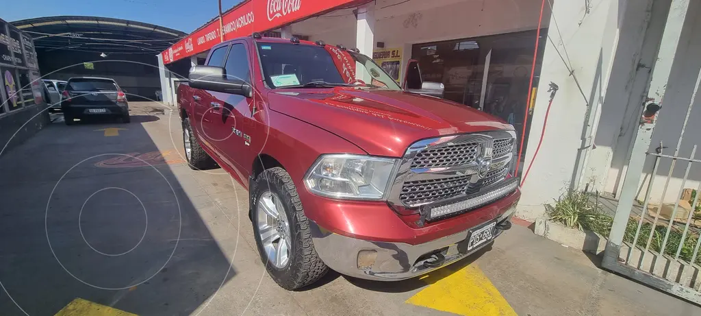 RAM 1500 Laramie 4x4 usado (2015) color Rojo Flama precio u$s30.000