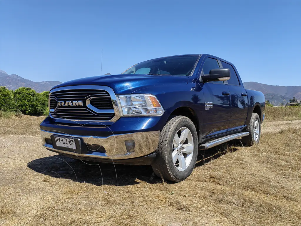 RAM 1500 Lamarie Crew cab 4x4 usado (2021) color Azul Profundo precio ...