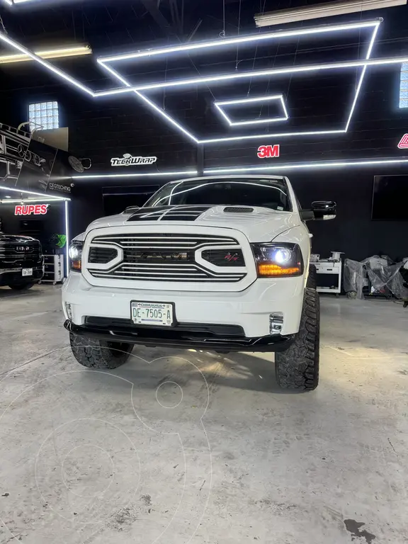 RAM 1500 R/T Crew Cab 2500 5.7L 4x4 usado (2019) color Blanco precio ...