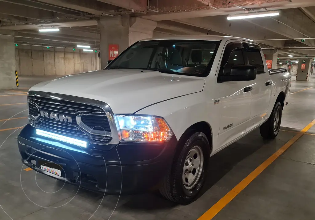 RAM 2500 SLT 2500 Crew Cab Trabajo 5.7L Aut 6 vel 4x2 usado (2019 ...