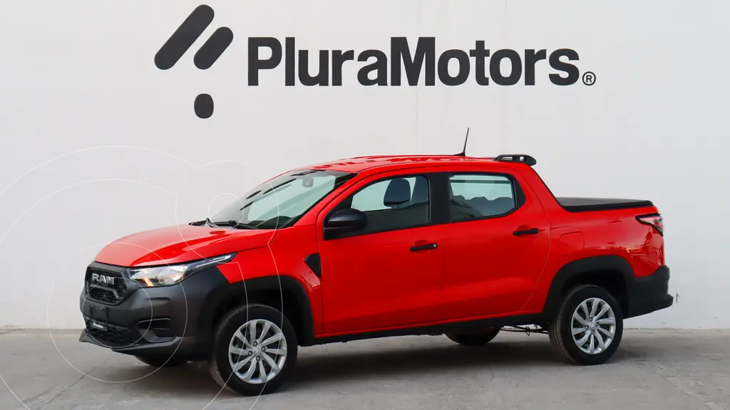 RAM 700 Tradesman Crew Cab usado (2025) color Rojo precio $315,000