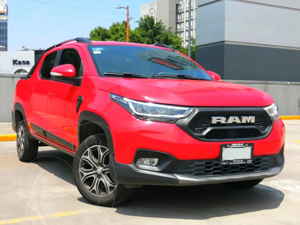 RAM 700 Bighorn Crew Cab usado (2021) color Rojo precio $334,000