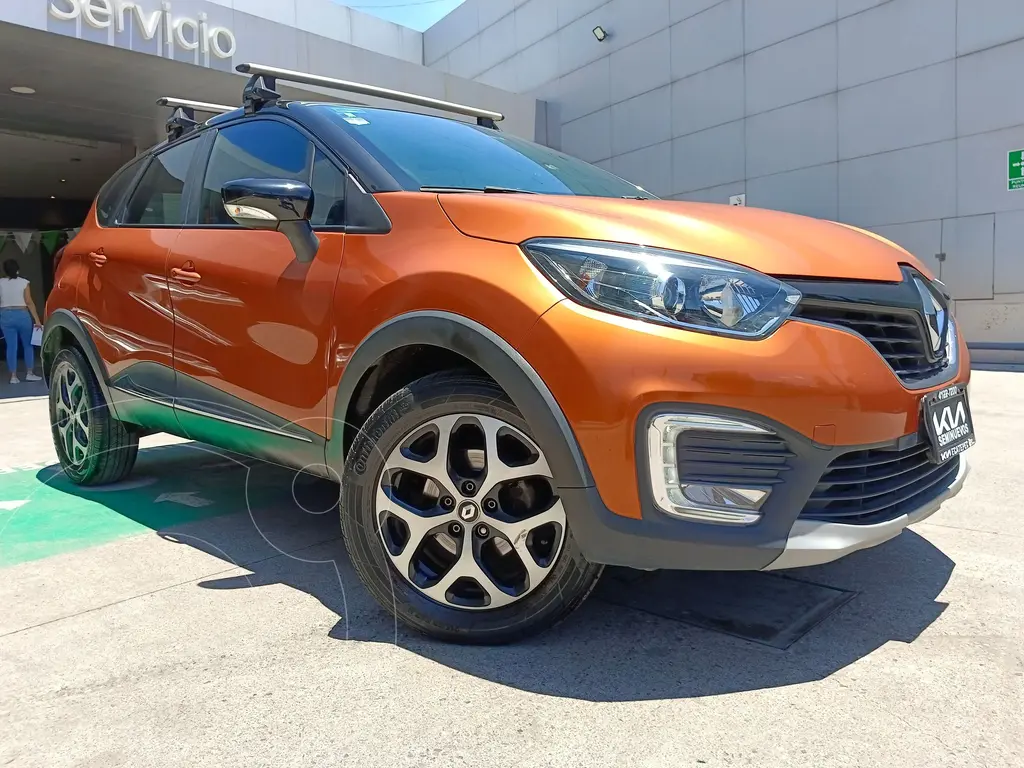 Renault Captur Iconic usado (2020) color Naranja precio $278,000
