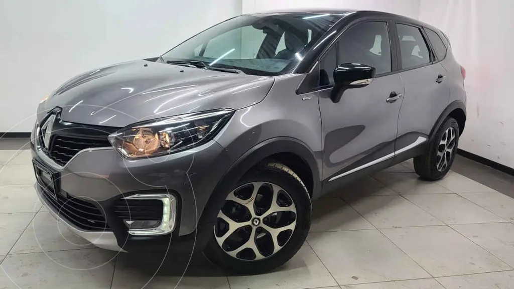 Renault Captur Bose usado (2020) color Gris precio $365,000