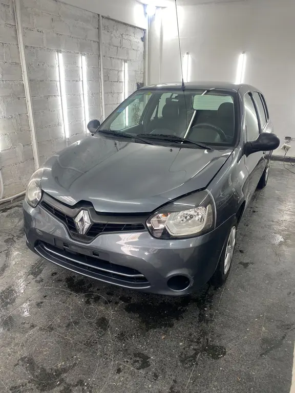 Renault Clio Mio 5P Confort usado (2017) color Gris precio u$s8.500