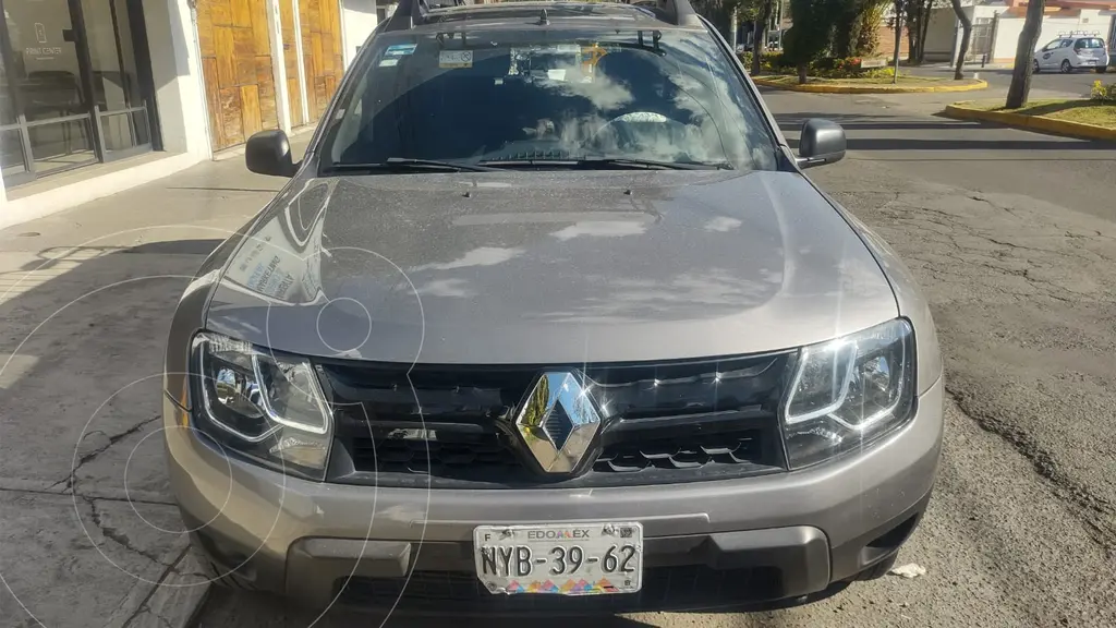 Renault Duster Zen usado (2020) color Gris Estrella precio $280,000