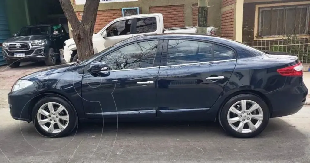 Renault Fluence Privilege 2.0 usado (2014) color Azul precio u$s9.800