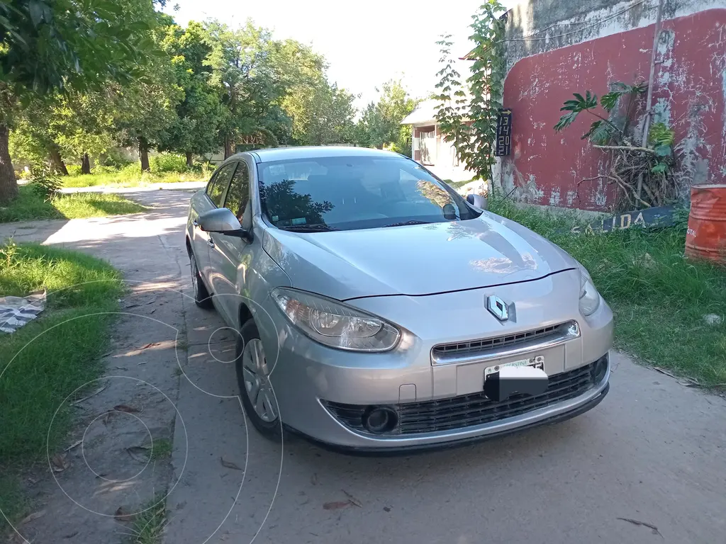 Renault Fluence Confort usado (2012) color Gris precio $10.800.000