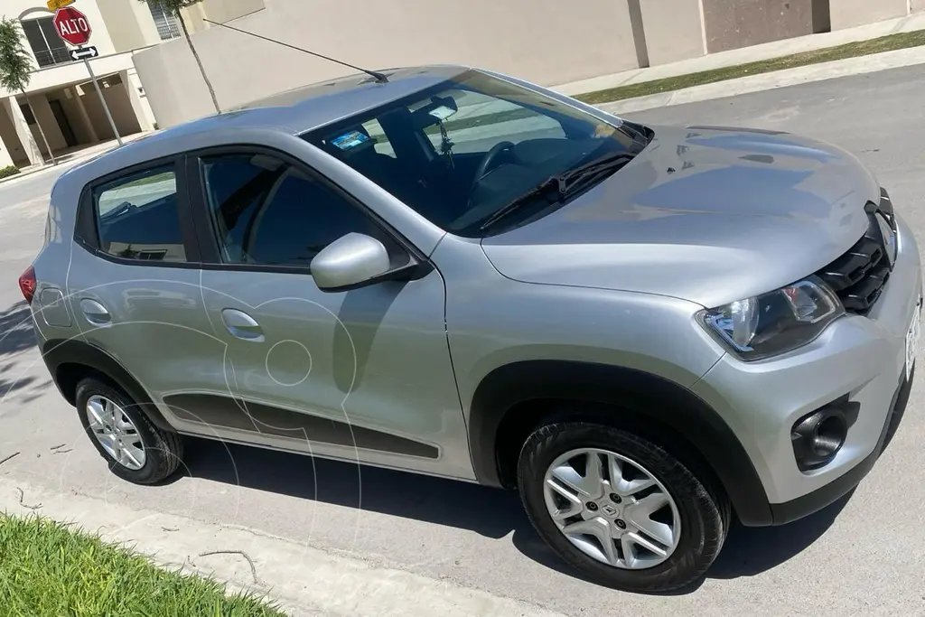 Renault Kwid Iconic usado (2020) color Gris precio $195,000