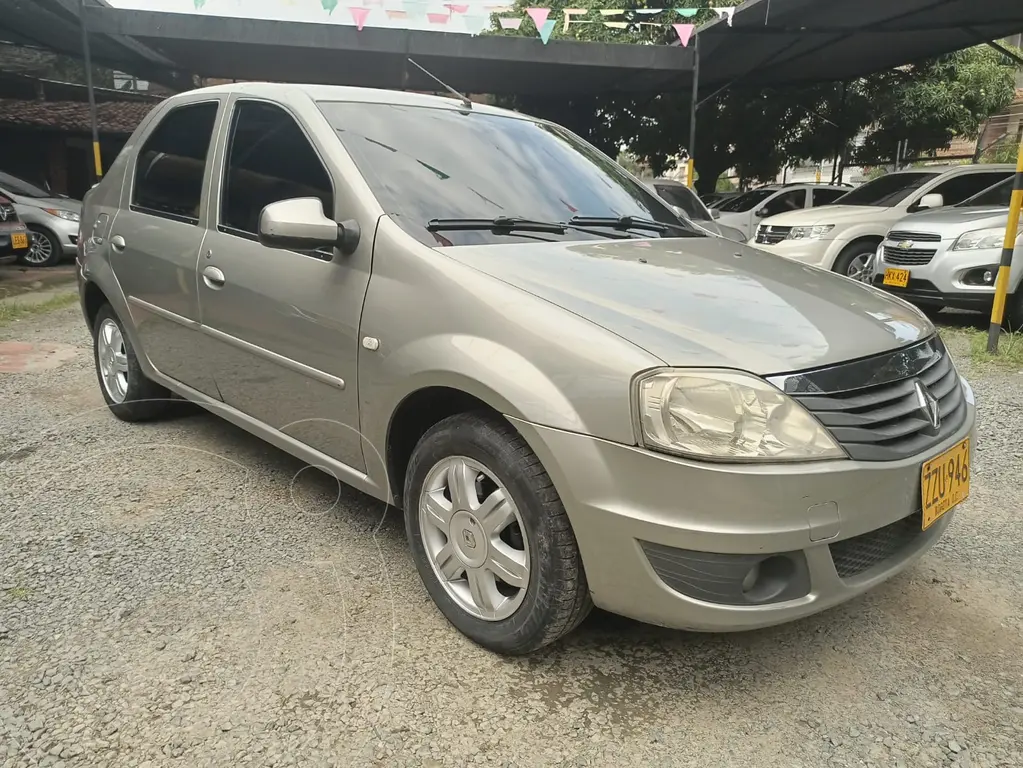 Renault Logan Dynamique usado (2015) color Marron precio $30.500.000