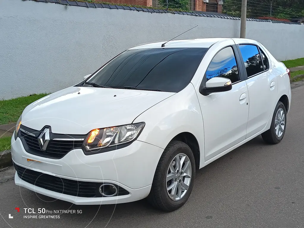 Renault Logan Privilege usado (2016) color Blanco Artico precio $37.000.000