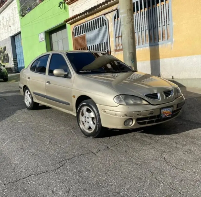 Renault Megane Classic L4,1.6i,16v S 2 1 usado (2002) color Bronce ...