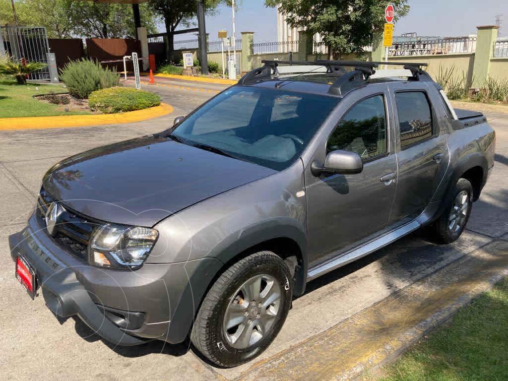 Renault Oroch Outsider usado (2020) color Gris precio $399,900