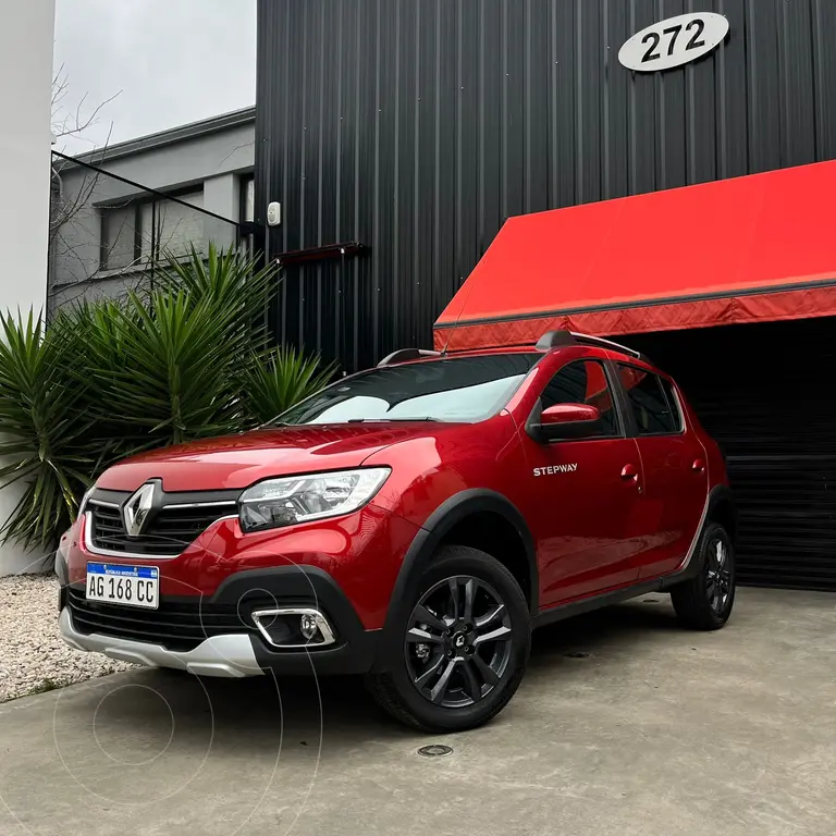 Renault Sandero Stepway 1.6 Confort nuevo color Rojo precio $18.800.000
