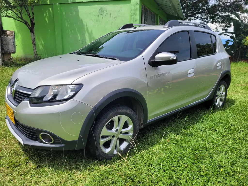Renault Sandero Stepway Zen usado (2020) color Gris Estrella precio $55 ...