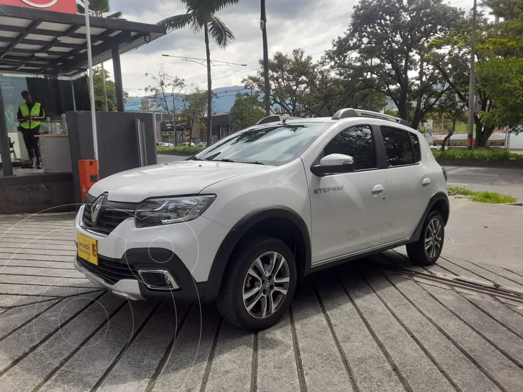 Renault Sandero Stepway Intens CVT usado (2022) color Blanco Glaciar ...