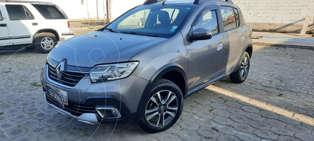Renault Stepway 1.6L Intens usado (2021) color Gris Estrella precio u ...