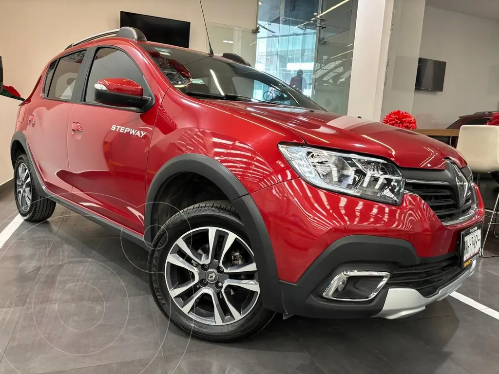 Renault Stepway Intens usado (2024) color Rojo precio $345,000