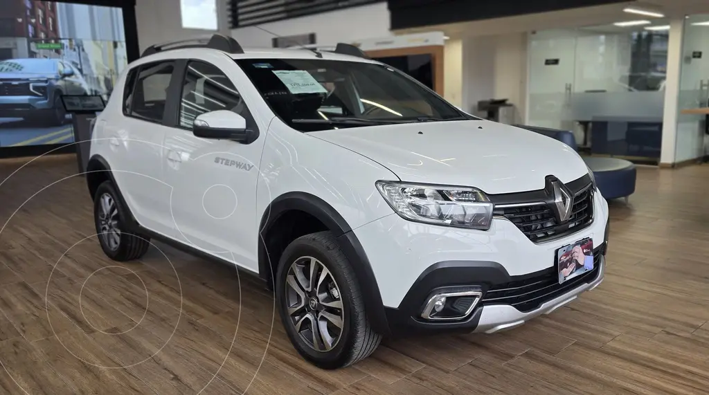 Renault Stepway Intens usado (2023) color Blanco precio $243,000