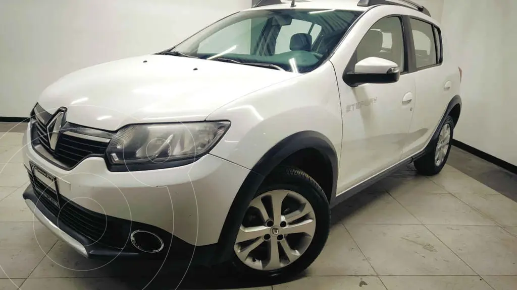 Renault Stepway Dynamique usado (2017) color Blanco precio $180,000