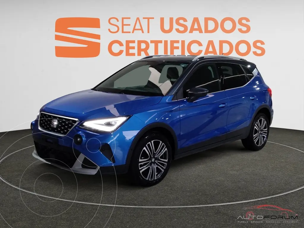 SEAT Arona Xperience usado (2023) color AZUL SAFIRO precio $395,000