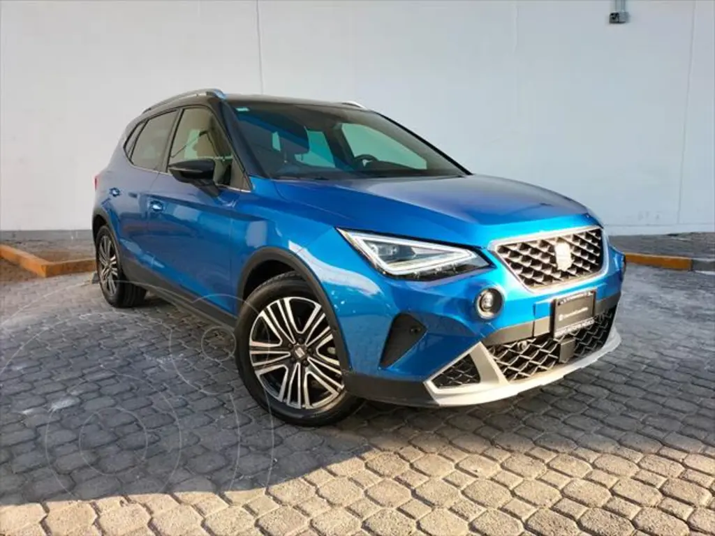 SEAT Arona Xperience usado (2023) color Azul Oscuro precio $388,000