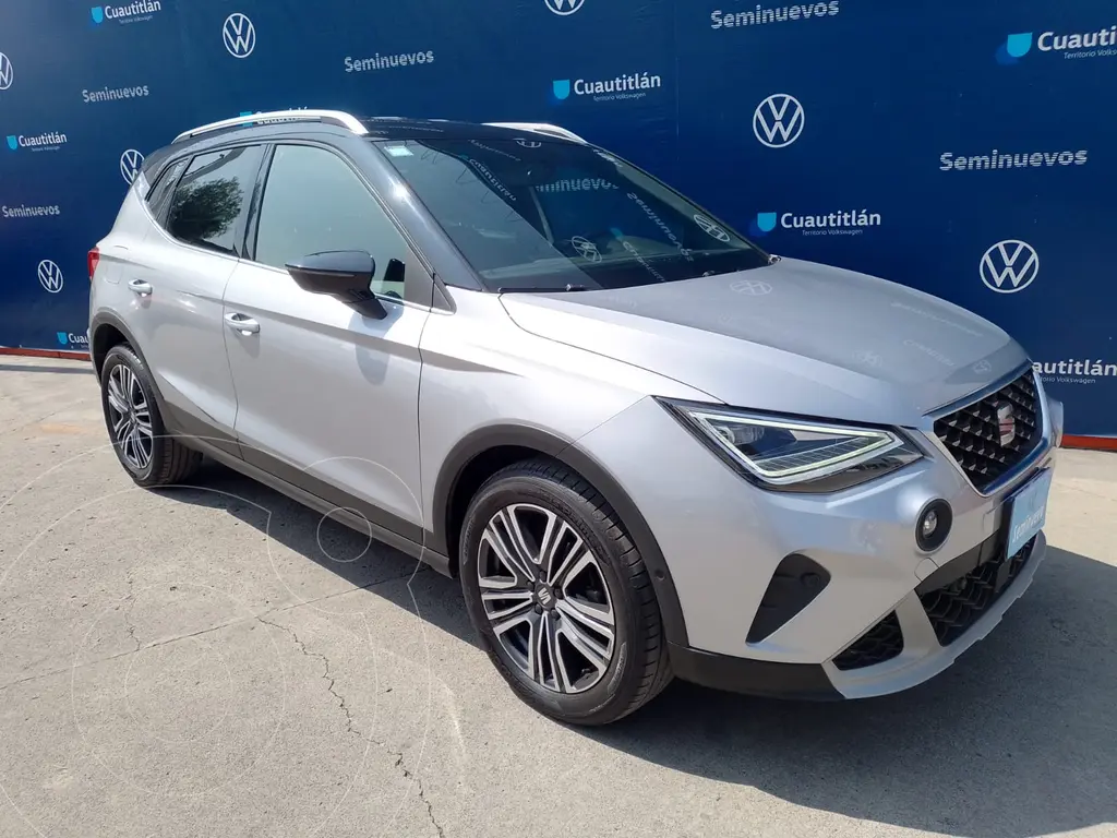 SEAT Arona Xperience usado (2024) color Plata precio $390,000