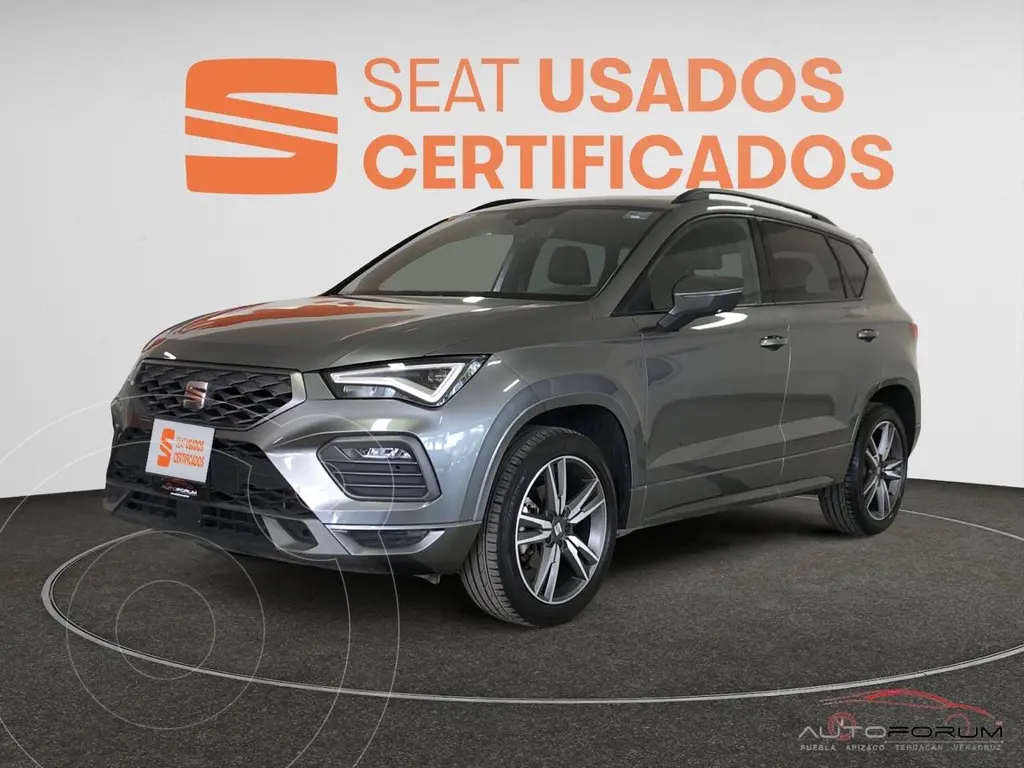 SEAT Ateca FR usado (2023) color GRIS GRAPHITE precio $589,900