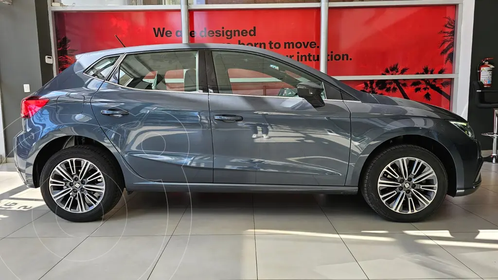 SEAT Ibiza 1.6L Xcellence usado (2021) color GRIS MAGNETICO precio $310,000