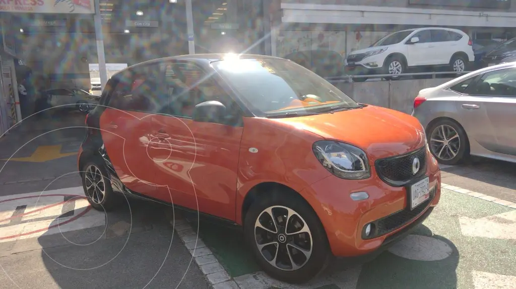 smart Forfour Passion usado (2017) color Naranja precio $273,000