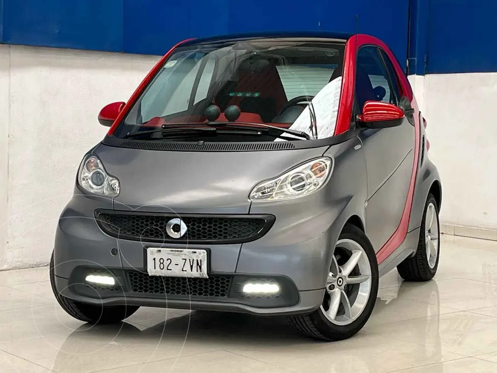 smart Fortwo Passion usado (2015) color Gris precio $178,000