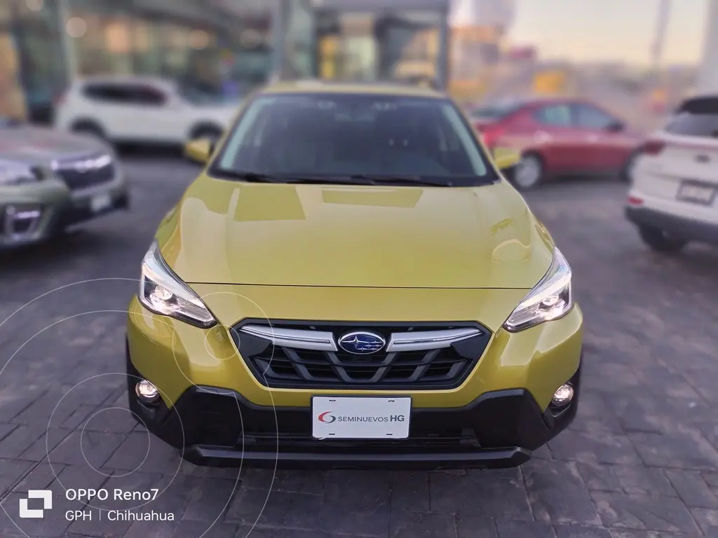 Subaru XV Limited usado (2021) color verde claro precio $493,000