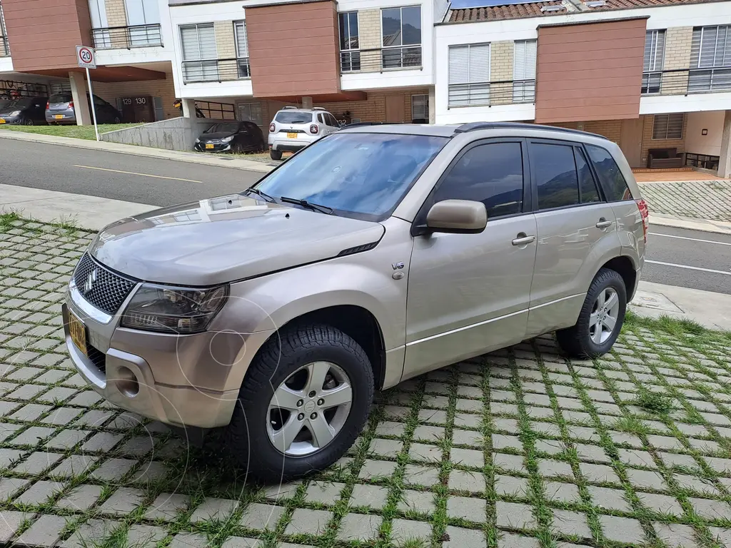 Suzuki Grand Vitara 2.4 4x4 GLX Sport Aut 5P usado (2008) color Plata ...