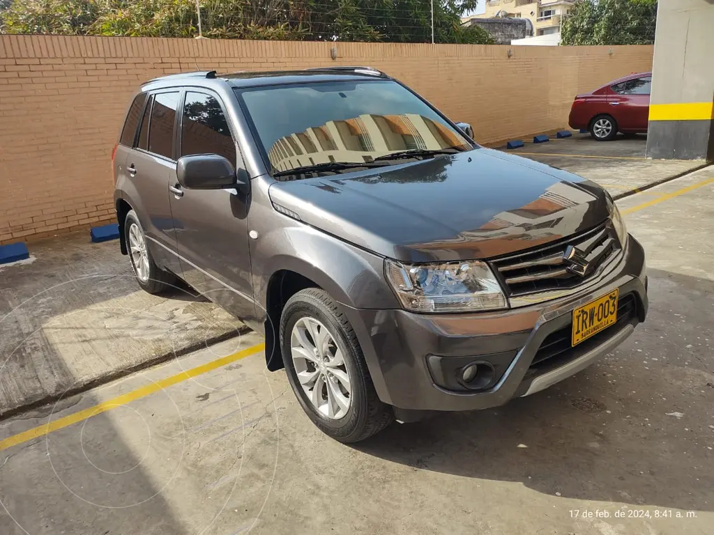 Suzuki Grand Vitara 2.4 2WD GLX Sport Aut 5P usado (2016) color Gris ...