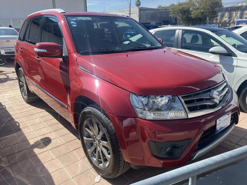 Suzuki Grand Vitara Special usado (2015) color Rojo precio $275,000