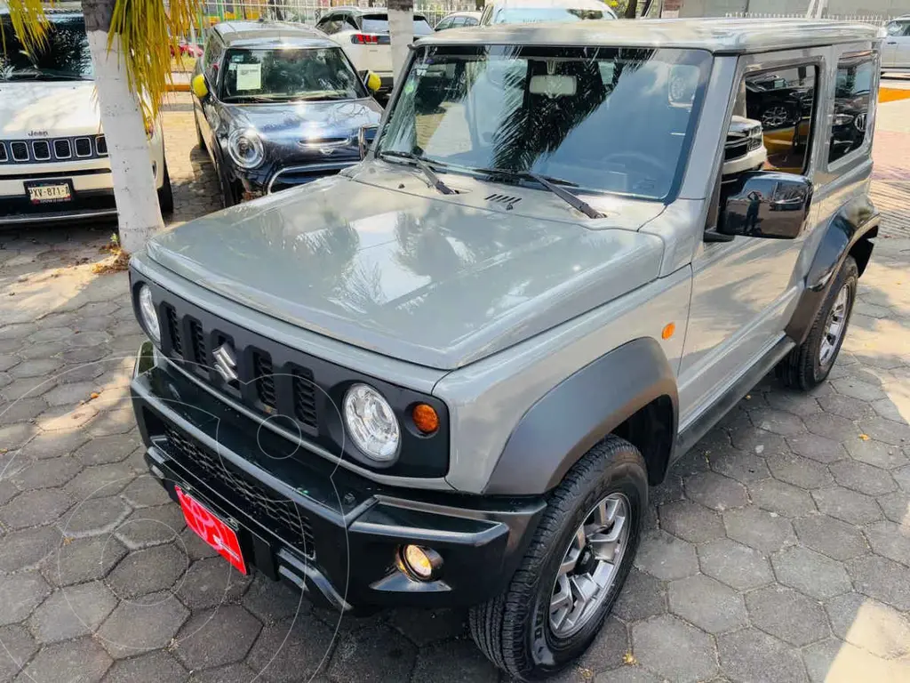 Suzuki Jimny GLX Aut usado (2024) color Gris precio $427,000
