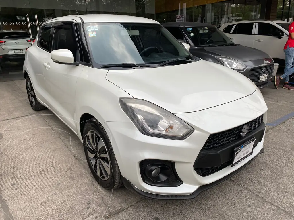 Suzuki Swift GLX usado (2018) color Blanco Remix precio $199,000